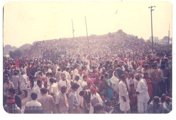 ...अन् बाबरी ढाँचा उद्ध्वस्त झाला! - Marathi News | Mumbai Tarun Bharat