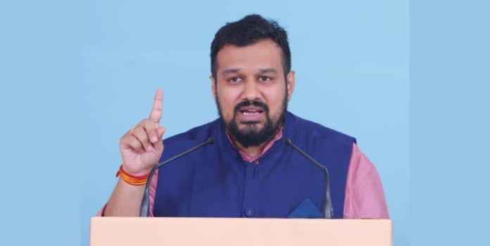 Gyanvapi Case | Vishnu Shankar Jain - Marathi News | Mumbai Tarun Bharat